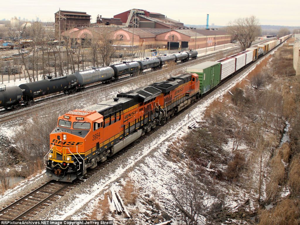 BNSF 3954